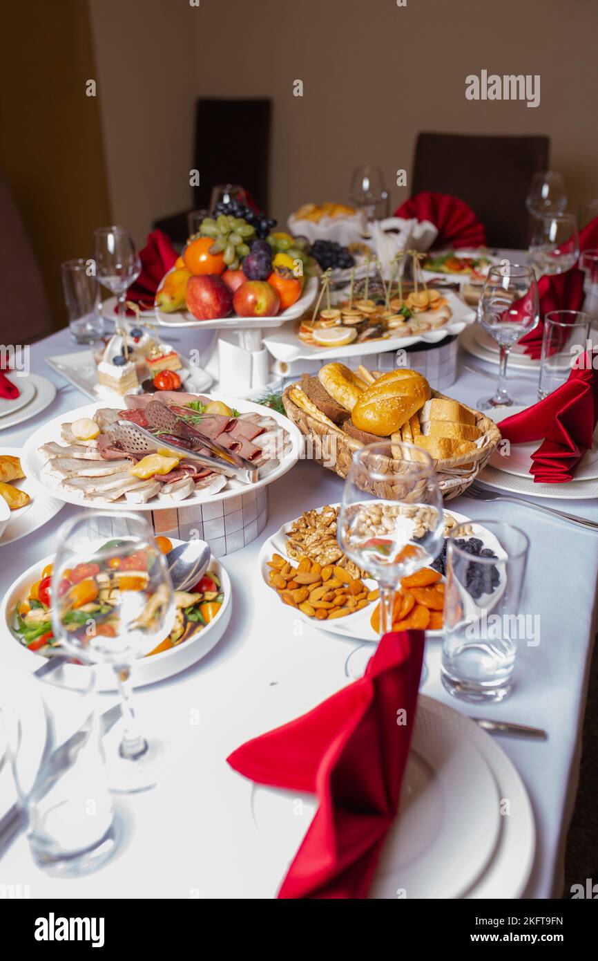 Full brunch table hi-res stock photography and images - Alamy