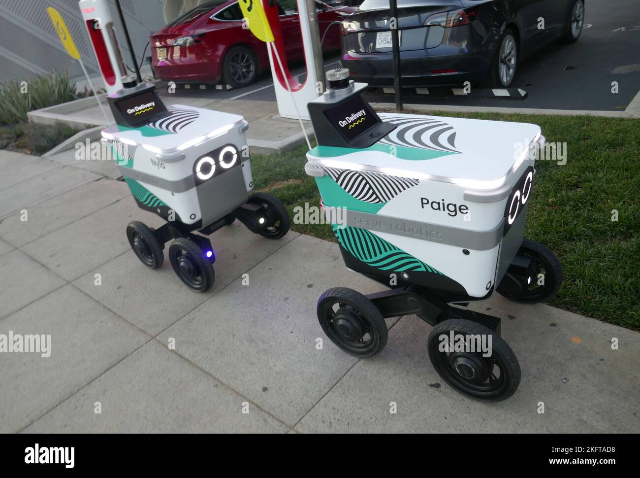 Los Angeles, California, USA 19th November 2022 A Food Delivery Robots ...