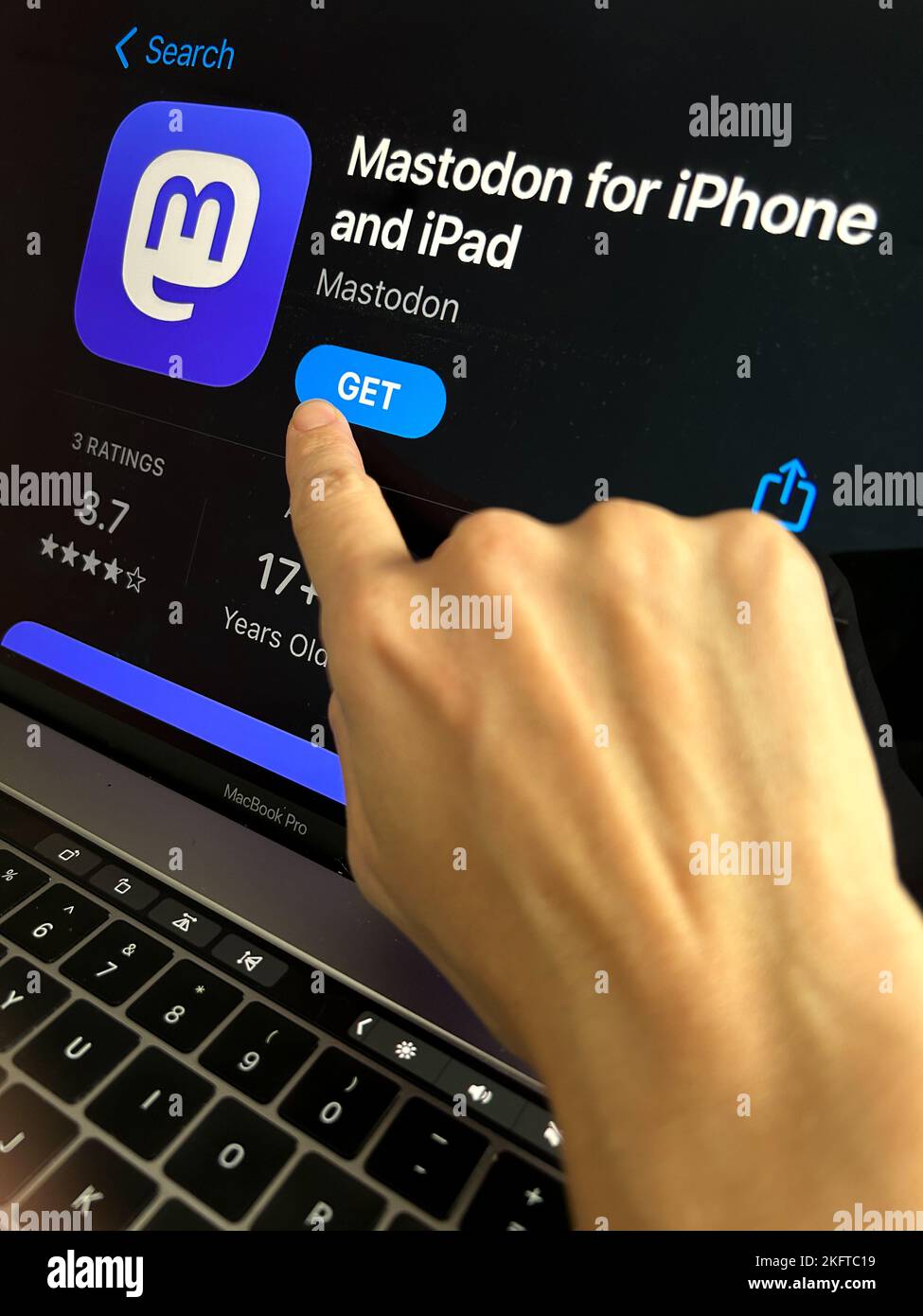 Mastodon social network hi-res stock photography and images - Alamy