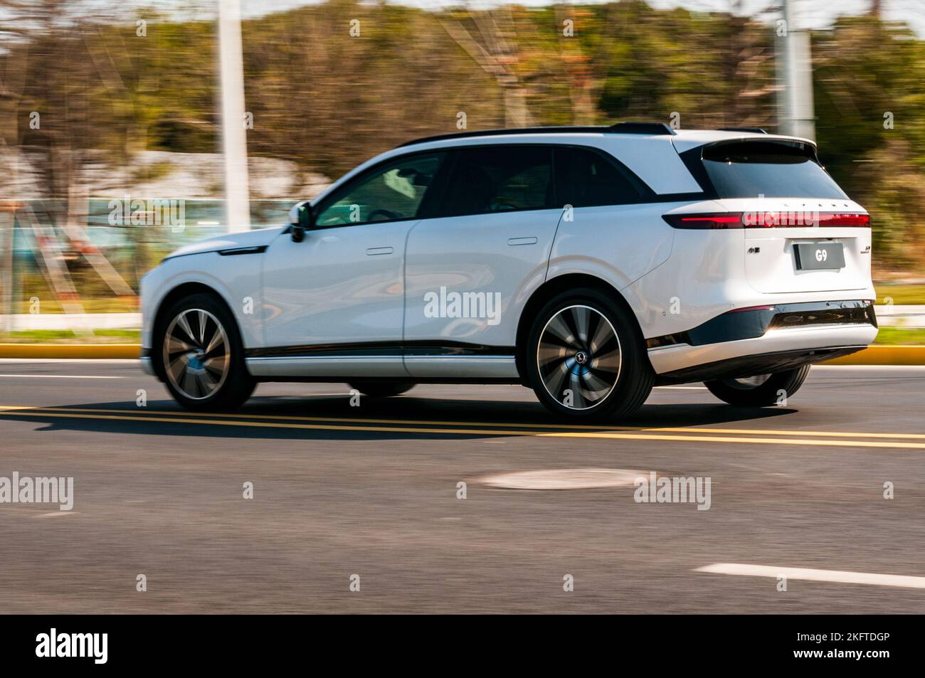 Long range 4WD performance version of the XPeng G9 electric SUV being ...