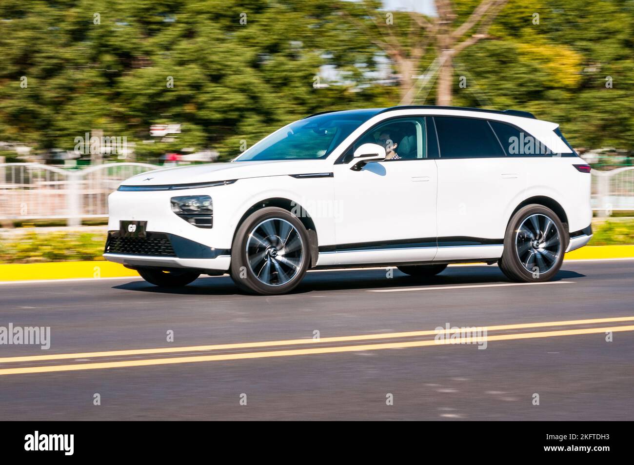 Long range 4WD performance version of the XPeng G9 electric SUV being ...