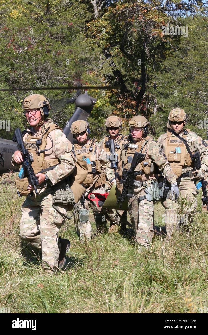Joint training exercise with Det 2. 6 Co. 3/238th AVN MEDEVAC, Cox ...