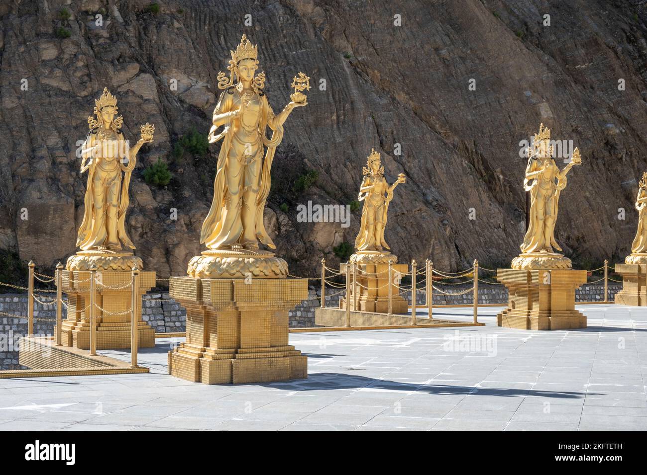 Thimpu and bhutan and prayer hi-res stock photography and images - Alamy