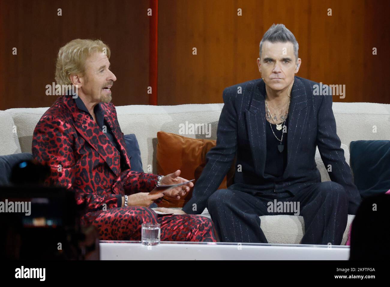 British chat show host hi-res stock photography and images - Alamy