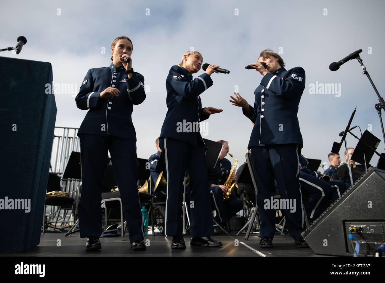 From left to right, U.S. Air Force Senior Airman Anna Gilpatrick ...