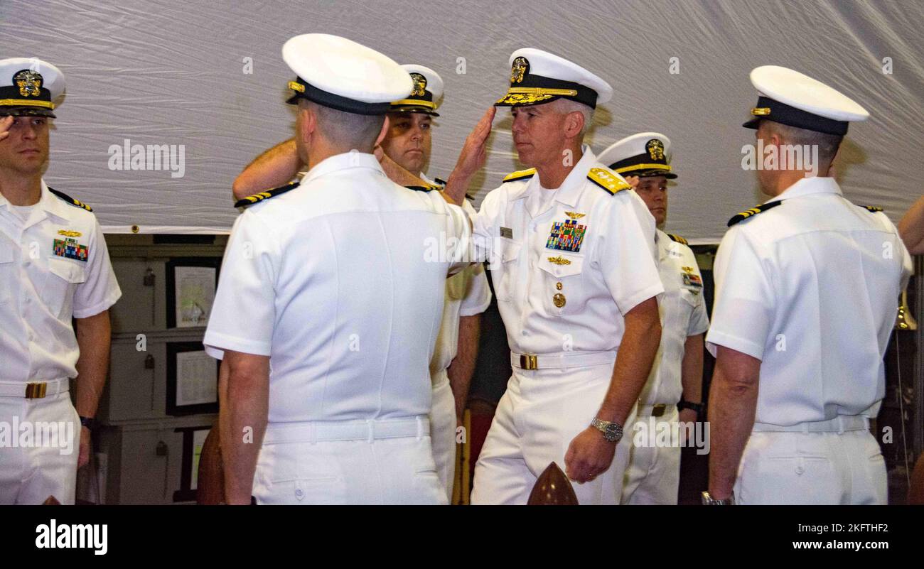 221007-N-JO823-1035 SEA OF JAPAN (Oct. 7, 2022) Sideboys render honors ...