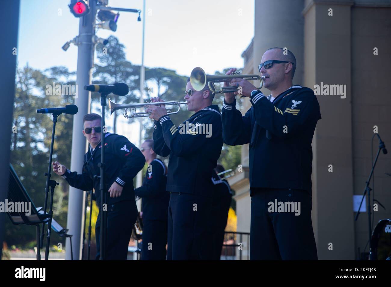 221007-M-BQ292-1012 (October 7, 2022) U.S. Navy Musician 1st Class ...