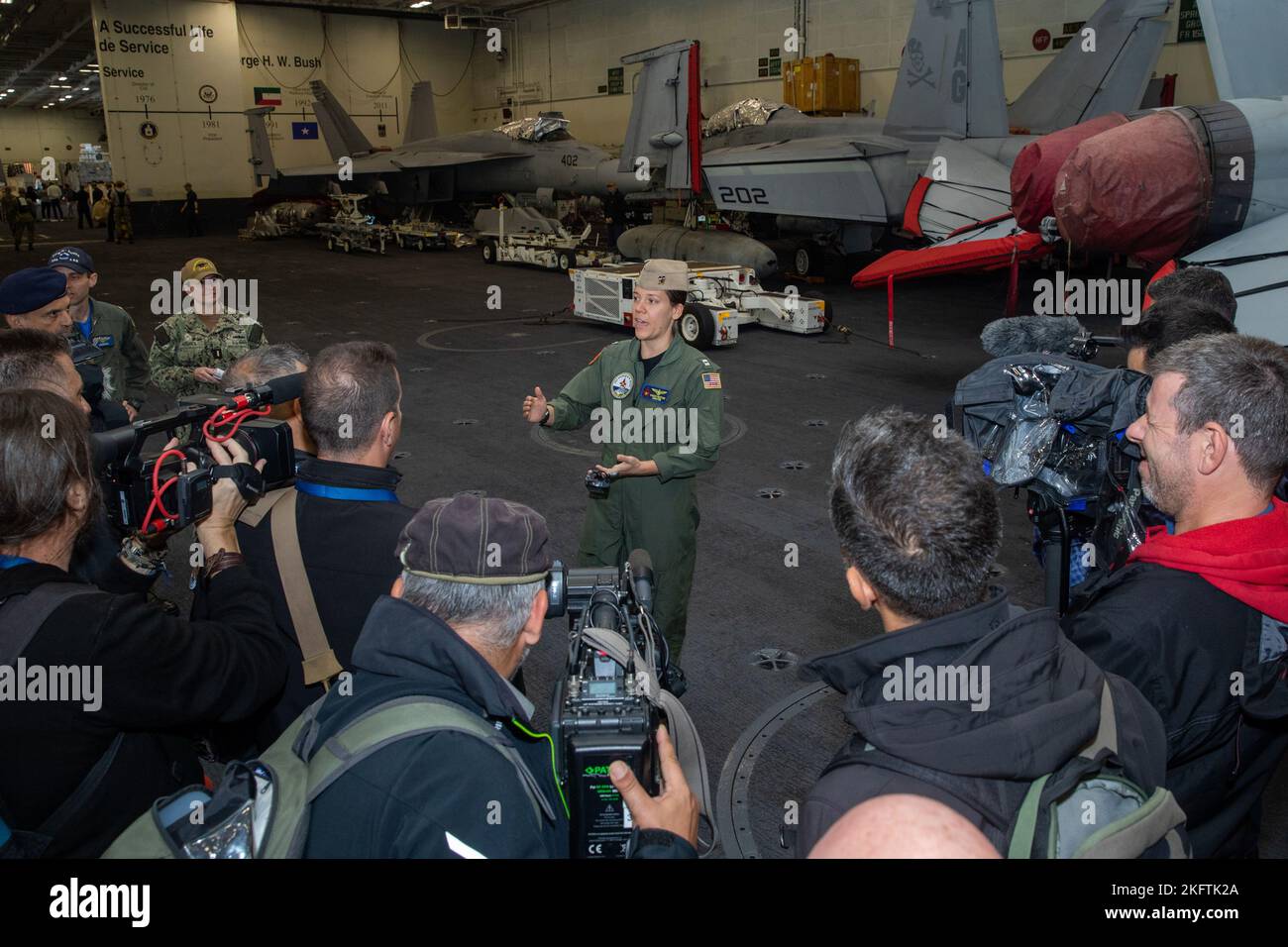 221007-N-XO220-1036 SOUDA BAY, Crete (Oct. 7, 2022) Lt. Sarah Huston ...