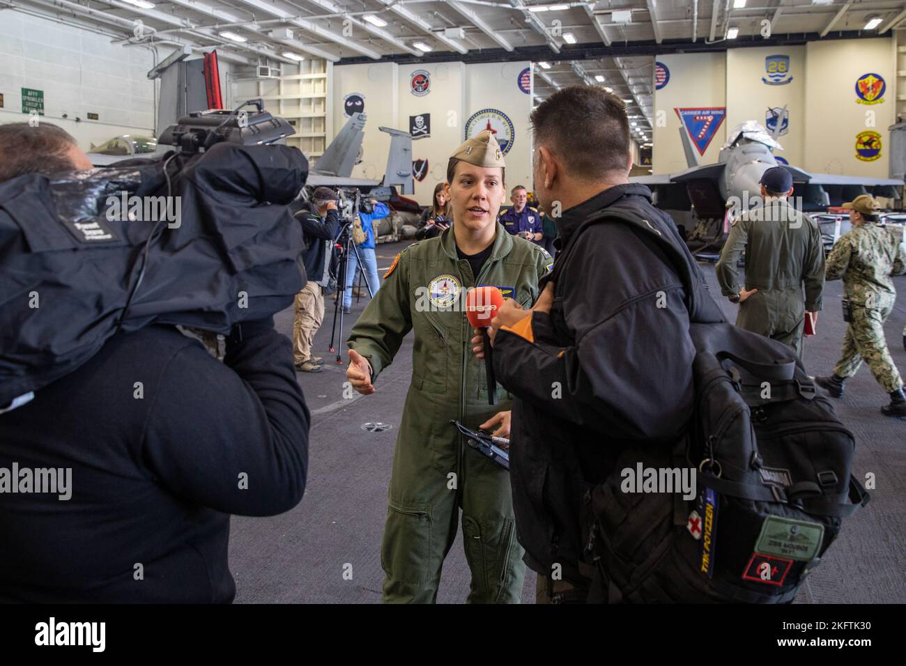 221007-N-XO220-1050 SOUDA BAY, Crete (Oct. 7, 2022) Lt. Sarah Huston ...