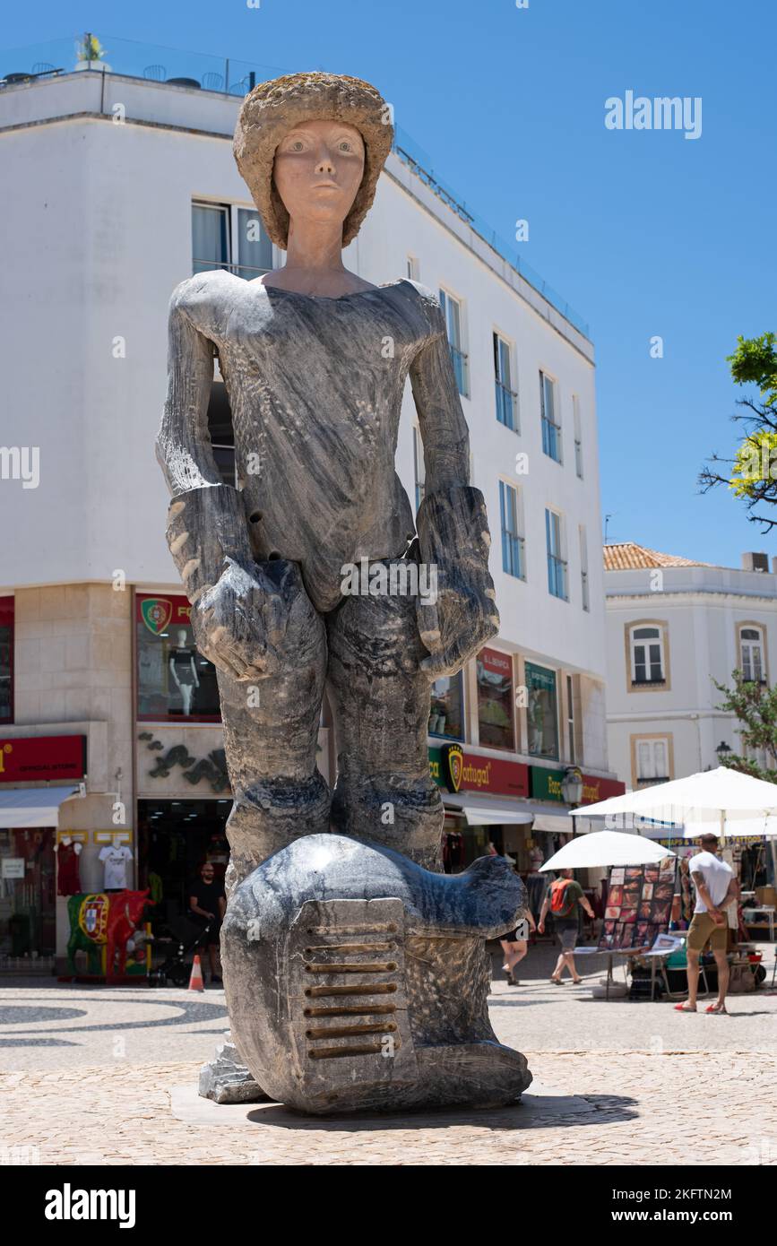 Lagos centre with Sebastiao Statue, Algarve coast Stock Photo - Alamy