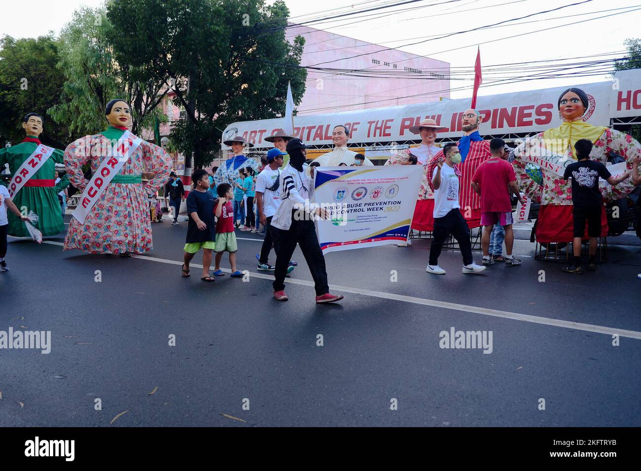 Angono, Rizal, Philippines. 20th Nov, 2022. The parade of the giant ...