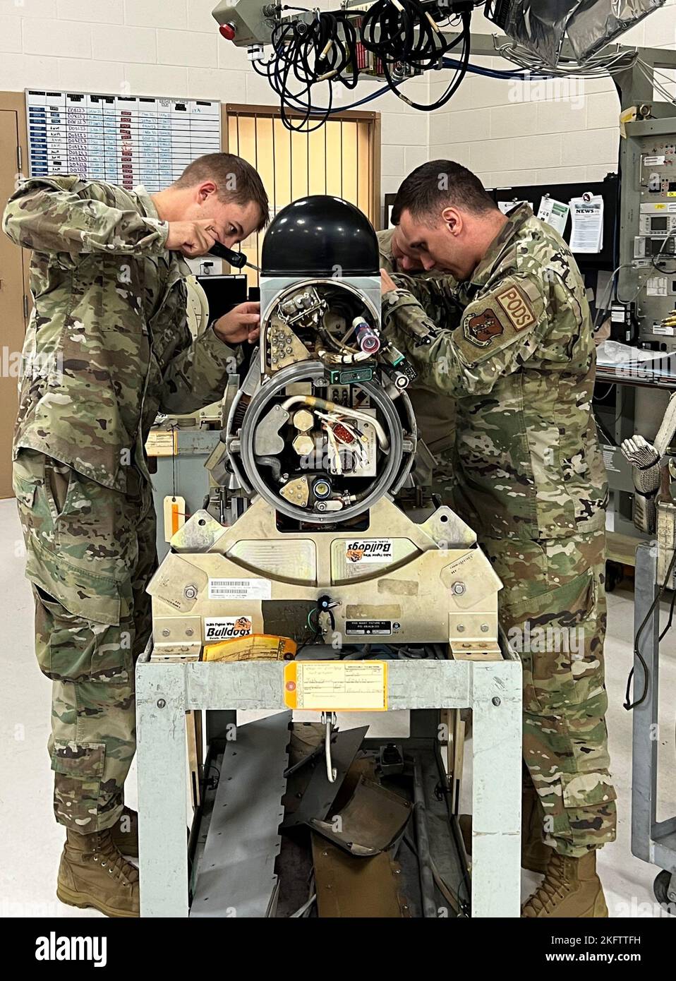 Avionics Electronic Warfare Systems (POD) specialists assigned to the ...