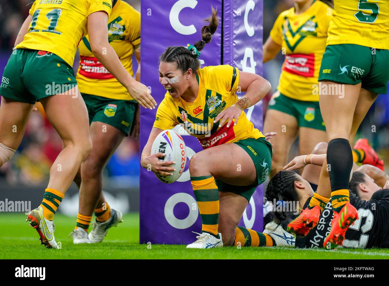 Manchester, UK. 18th Nov, 2022. Kennedy Cherrington of Australia ...