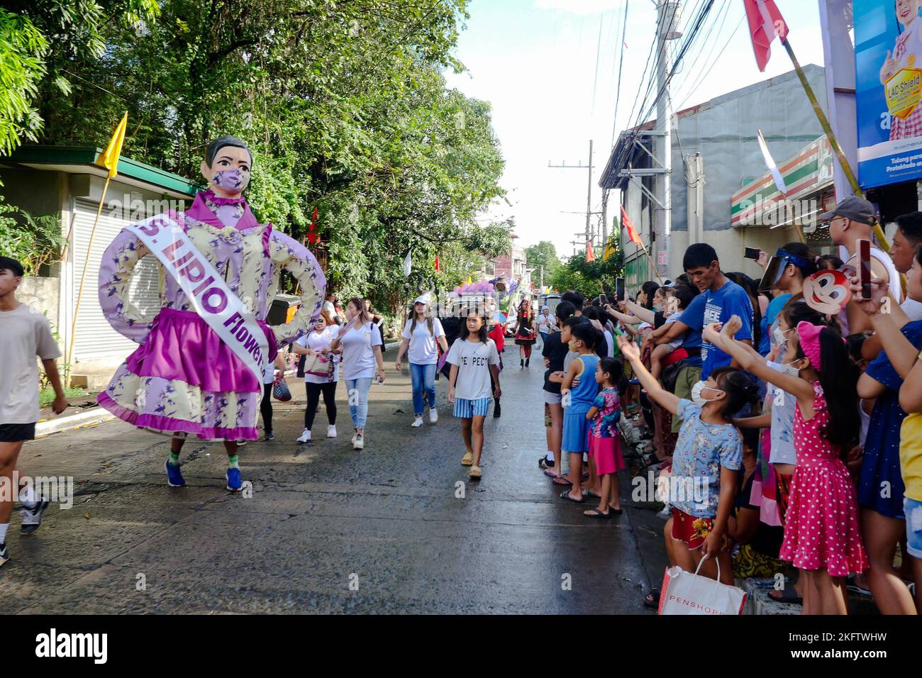 Angono, Rizal, Philippines. 20th Nov, 2022. The parade of the giant ...
