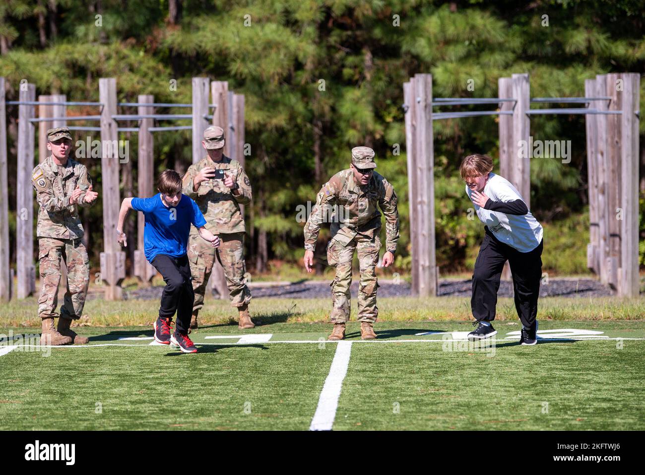 U.S. Soldiers motivate JROTC students from Smithfield High School ...