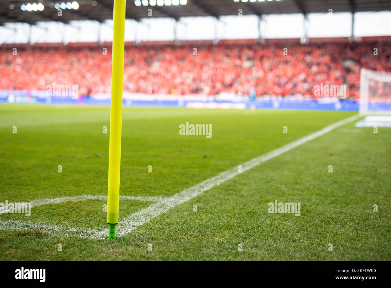 Football pitch corner flag hi-res stock photography and images - Alamy