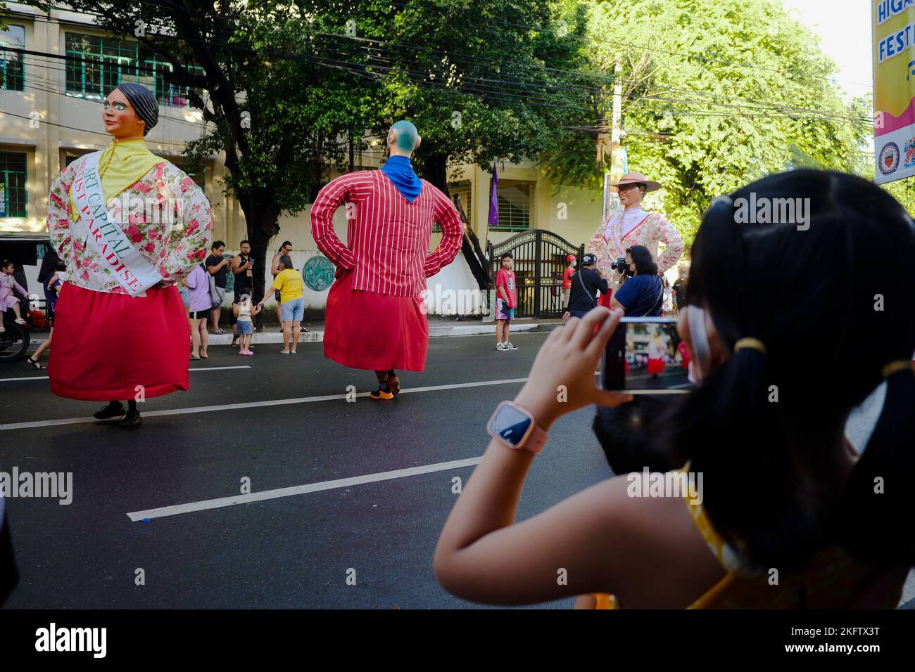Angono, Rizal, Philippines. 20th Nov, 2022. The parade of the giant ...