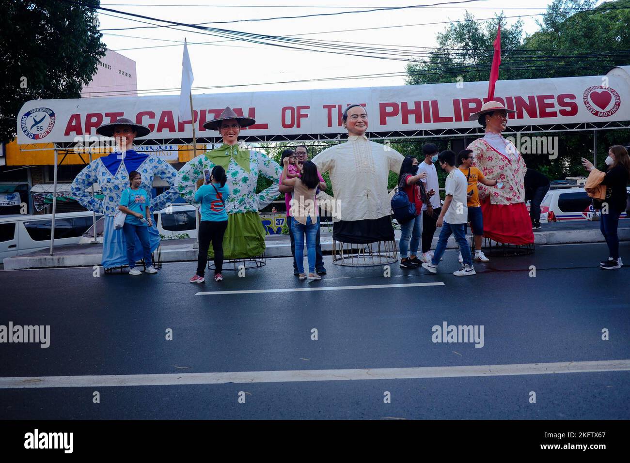 Angono, Rizal, Philippines. 20th Nov, 2022. The parade of the giant ...