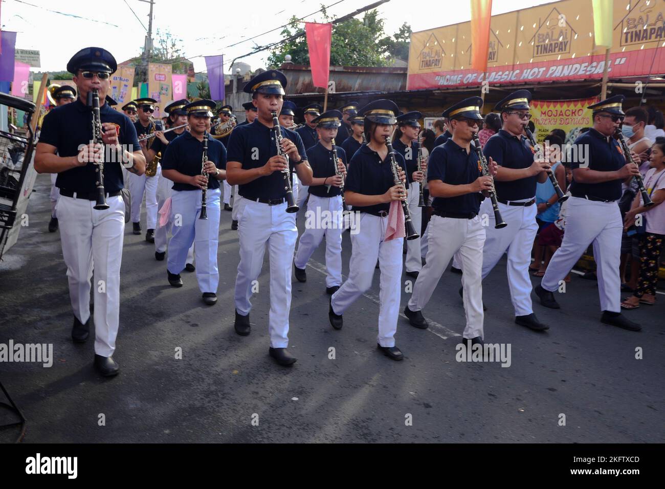 Angono, Rizal, Philippines. 20th Nov, 2022. The parade of the giant ...