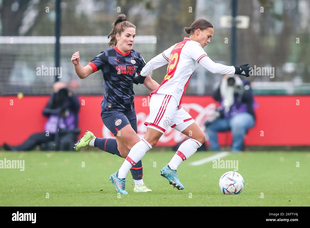AMSTERDAM, 20-11-2022 ,De Toekomst, Azerion Eredivisie vrouwen, Ajax ...