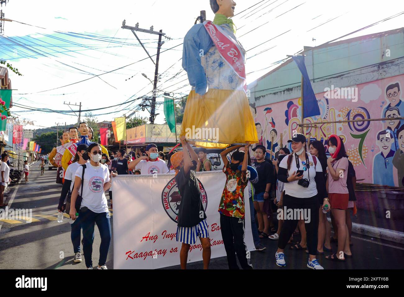 Angono, Rizal, Philippines. 20th Nov, 2022. The parade of the giant ...