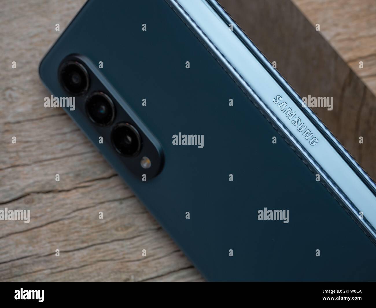 Galati, Romania - November, 17 2022: Samsung launches Galaxy Z Fold4 ...