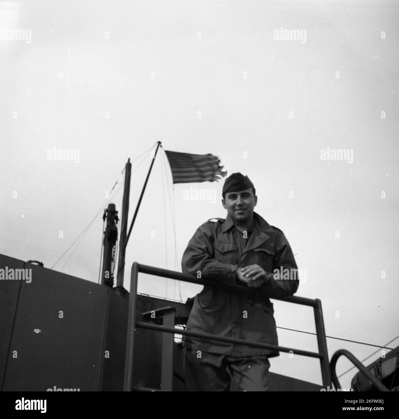 United States Army veterans coming home on the Elgin Victory ship at ...