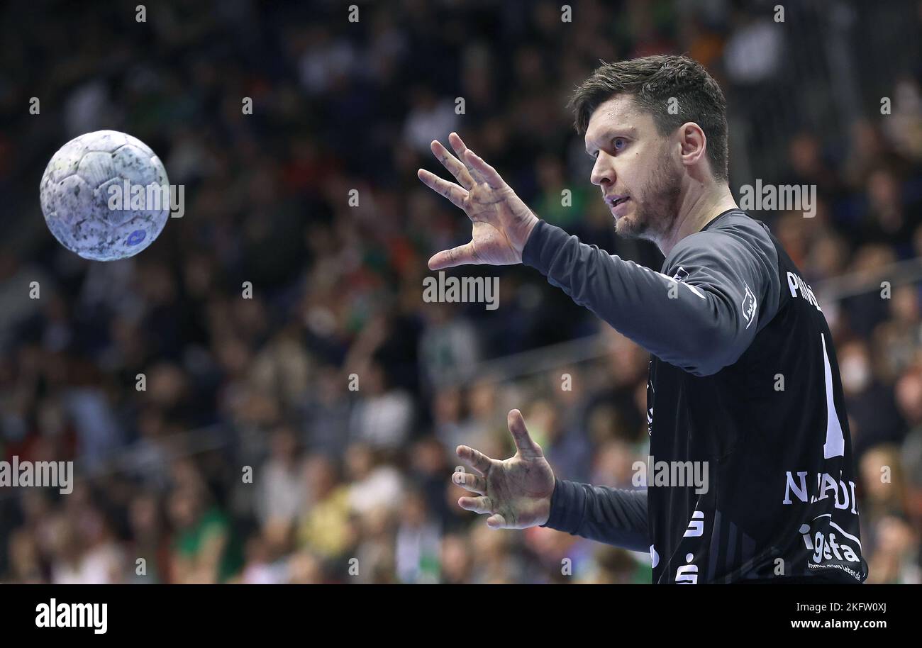 Magdeburg, Germany. 19th Nov, 2022. Handball: Bundesliga, SC Magdeburg ...