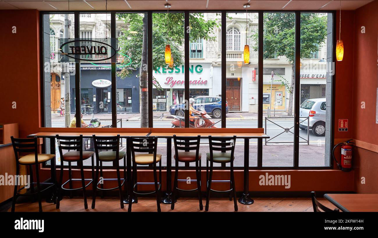 Nice restaurant interior hi-res stock photography and images - Alamy