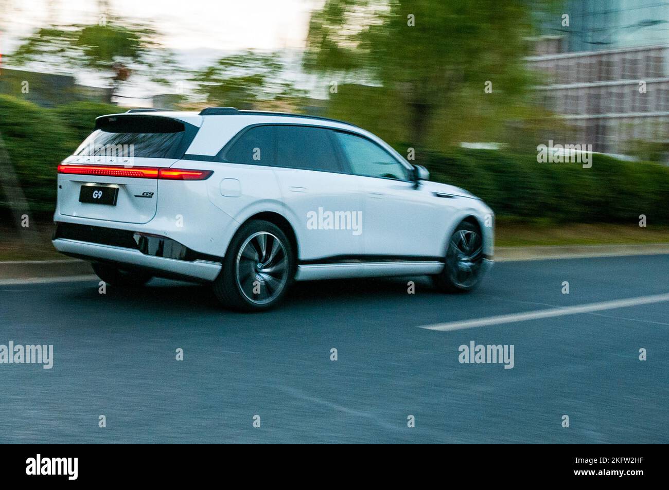 Long range 4WD performance version of the XPeng G9 electric SUV being ...