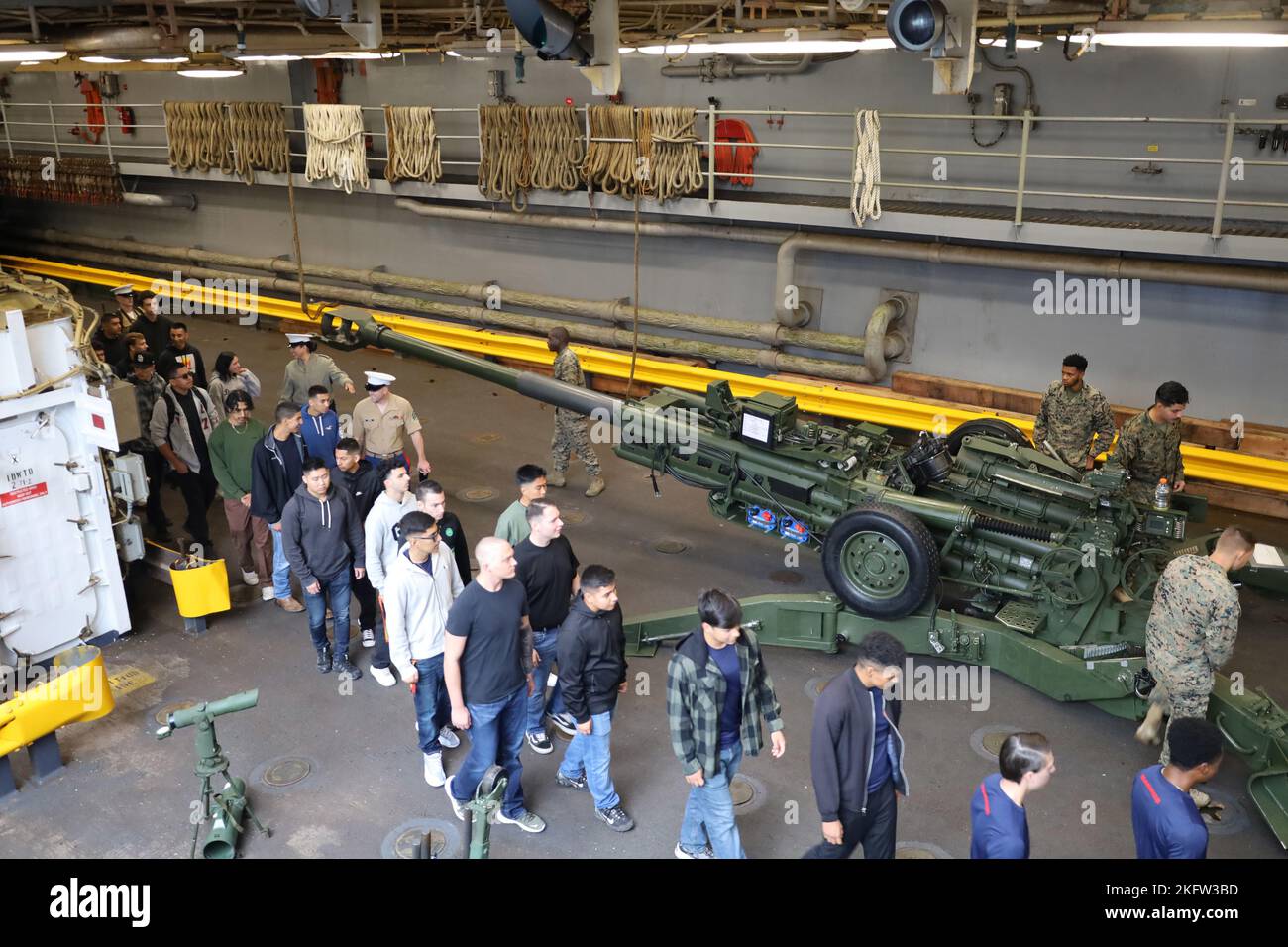 SAN FRANCISCO (October 7, 2022) U.S. Marine Corps Poolees with Recruiting Sub-Stations Fairfield ...