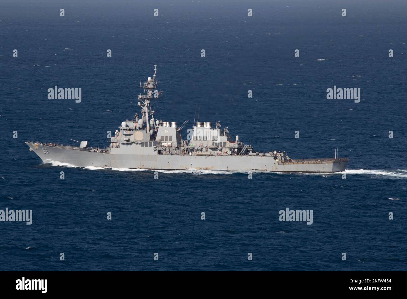 USS Ramage (DDG 61) steams the Atlantic Ocean during a simulated ...