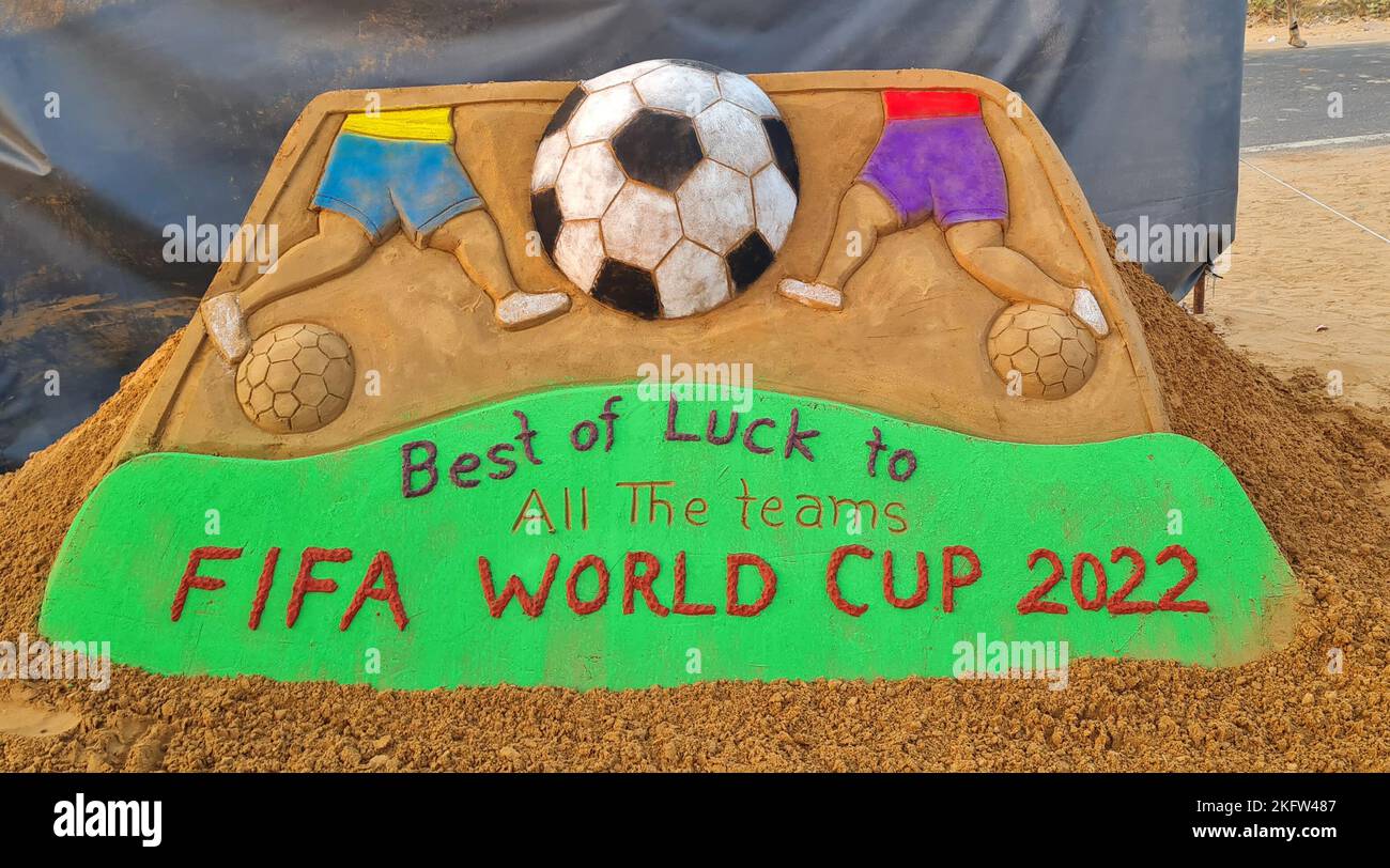 Pushkar, Rajasthan, India, November 20, 2022: Sand artist Ajay Rawat ...