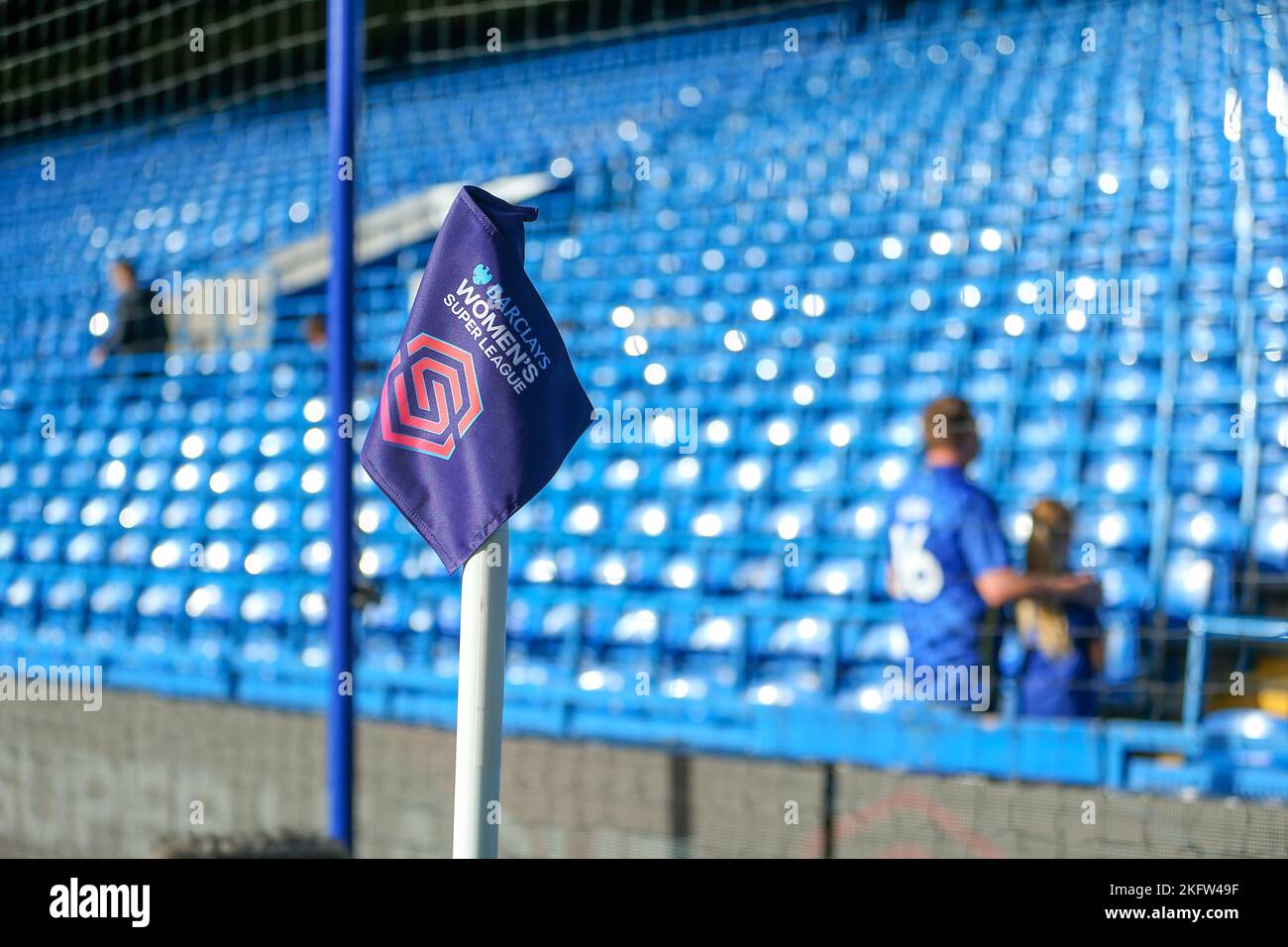 Chelsea corner flag stamford bridge hi-res stock photography and images ...