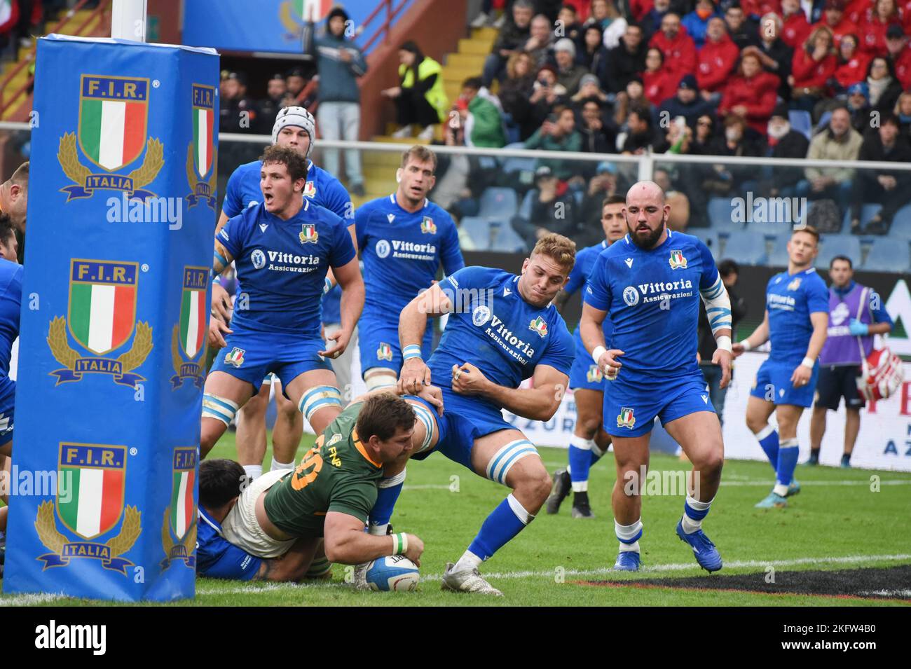 Genova, Italy. 19th Nov, 2022. Albertus Stephanus Smith flanker of ...