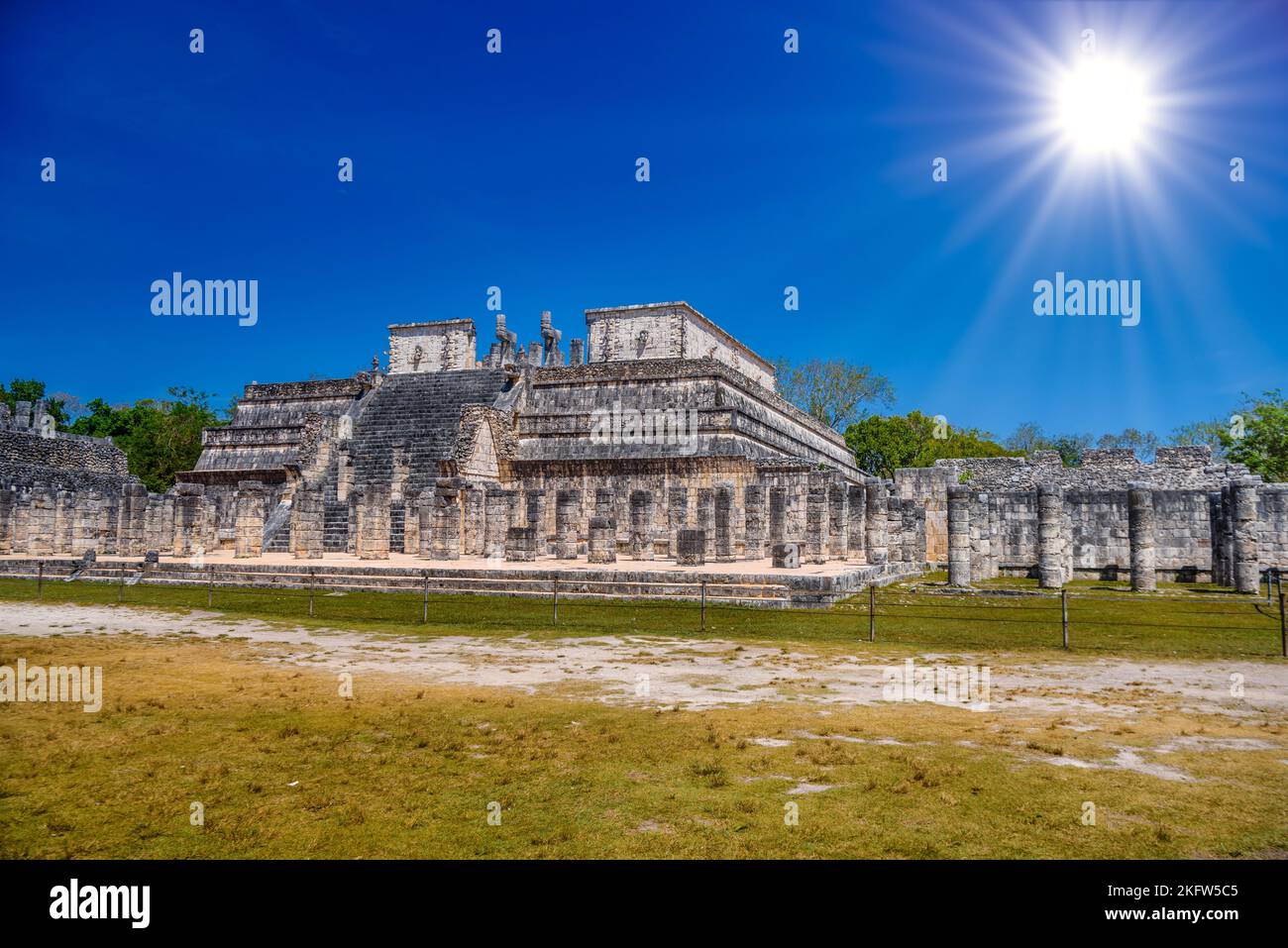 Temple of the Warriors in Chichen Itza, Quintana Roo, Mexico. Mayan ...