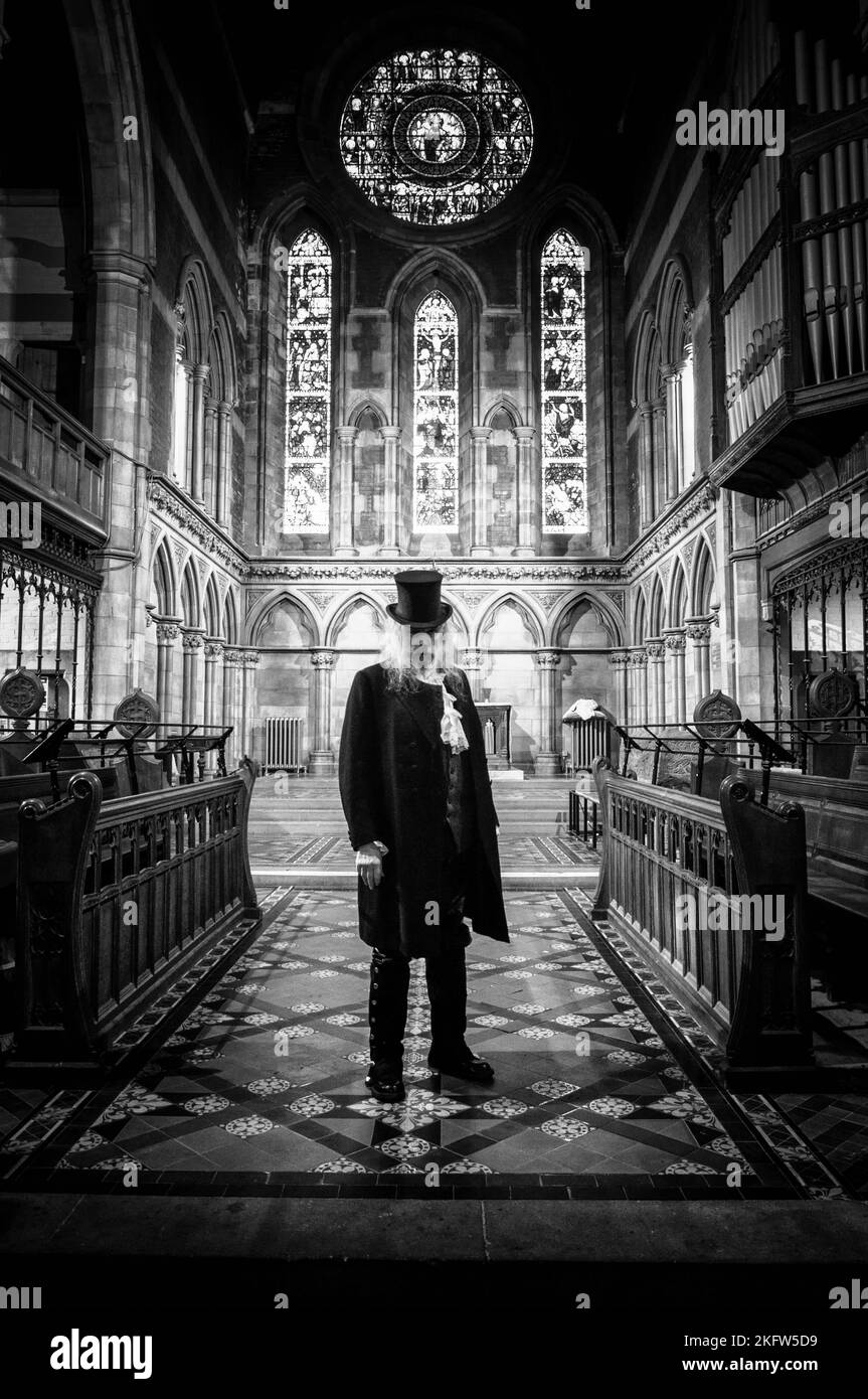 Victorian gothic horror hi-res stock photography and images - Alamy