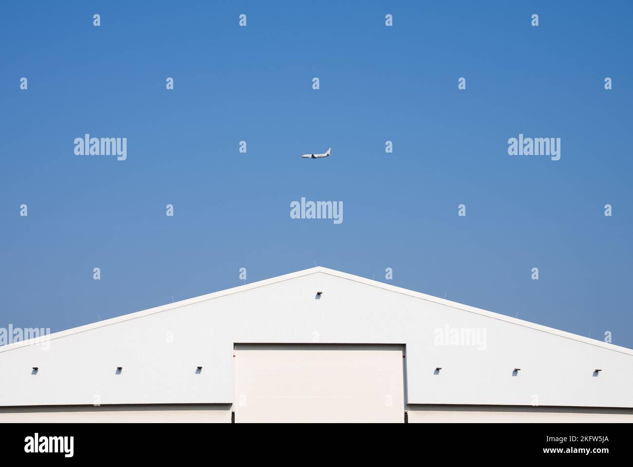 221009-N-AN659-2017 – A P-8A Poseidon, assigned to Patrol Squadron (VP ...