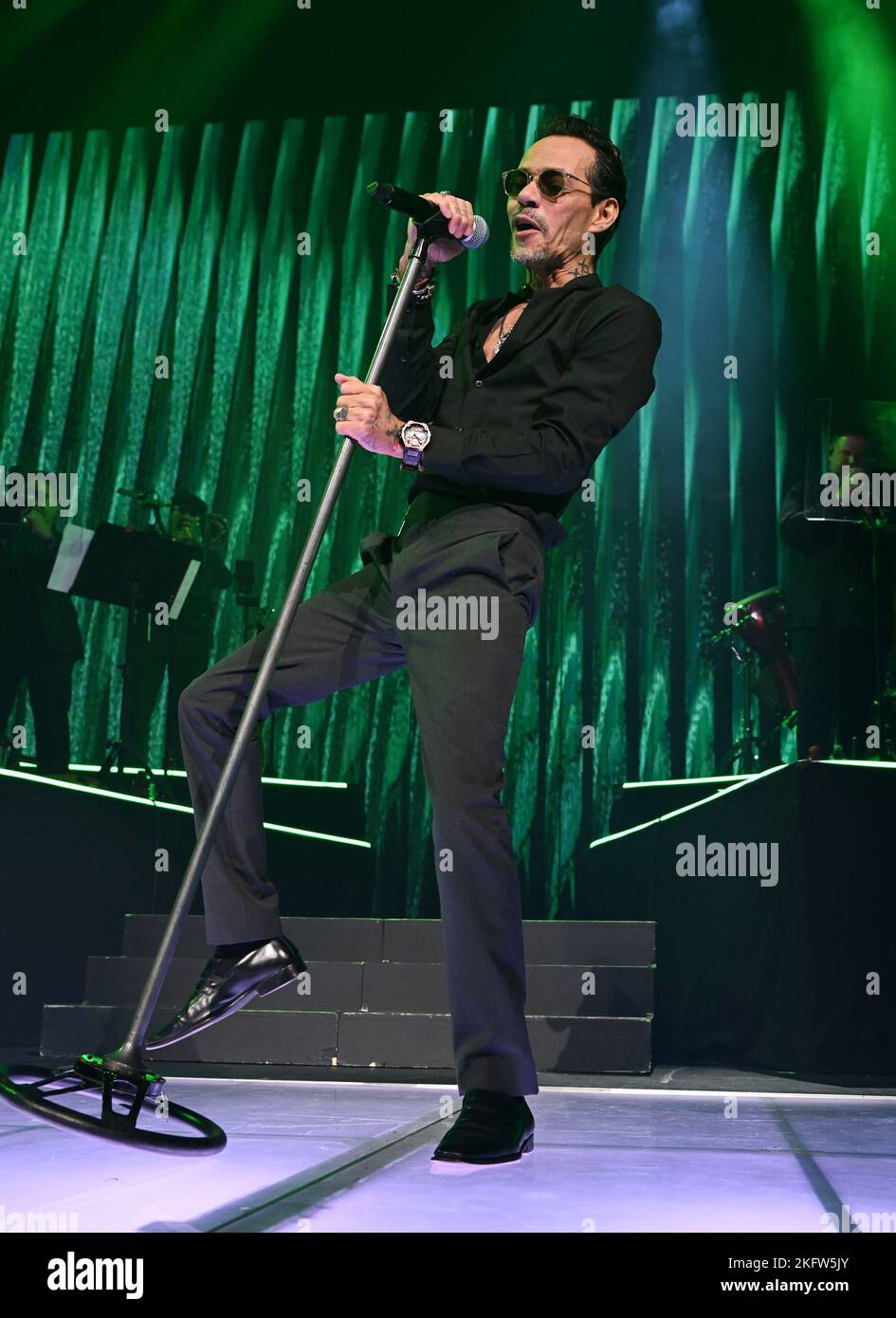 Miami, FL, USA. 19th Nov, 2022. Marc Anthony performs during the ...