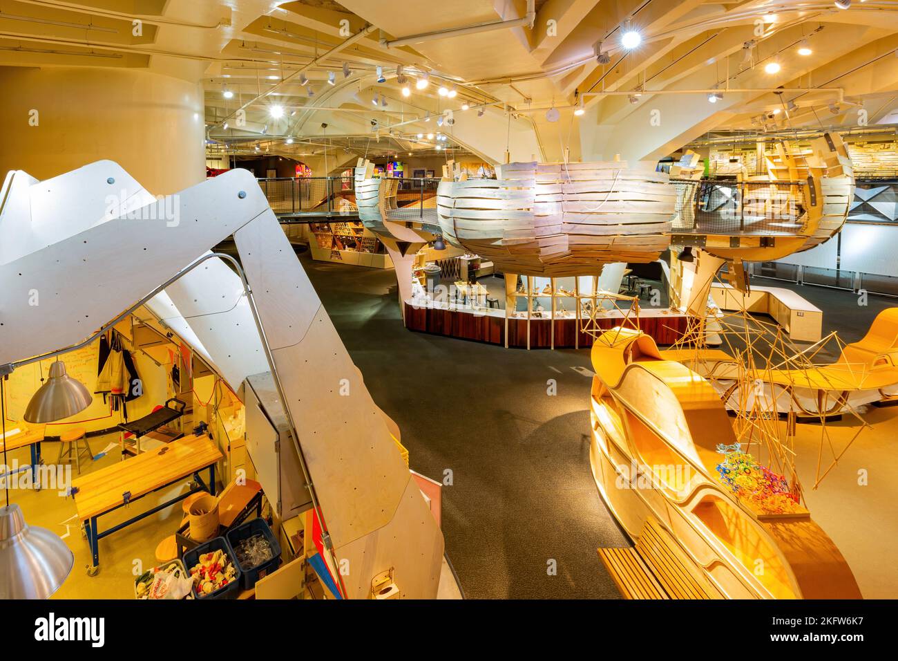 New york science hall hi-res stock photography and images - Alamy