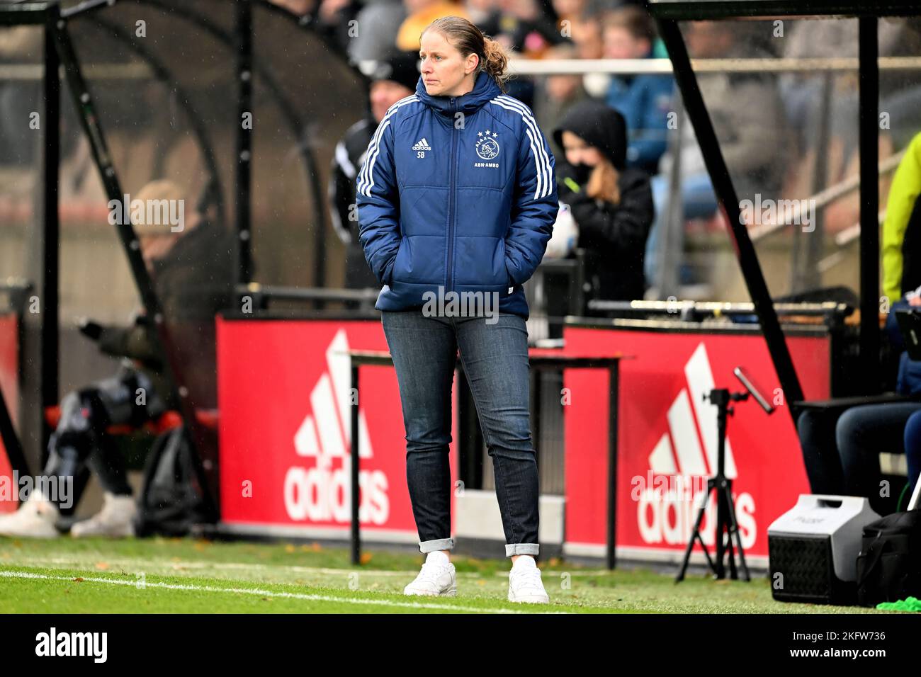 AMSTERDAM - Ajax women trainer, coach Suzanne Bakker during the Dutch ...