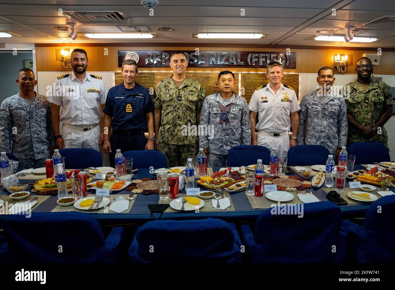221010-N-DB724-1086 CEBU, Philippines (Oct 10, 2022) Officers from the ...