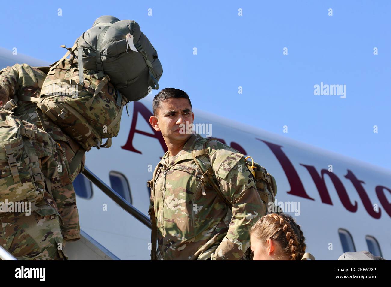 U.S. Soldiers with Headquarters and Headquarters Battalion, 28th ...