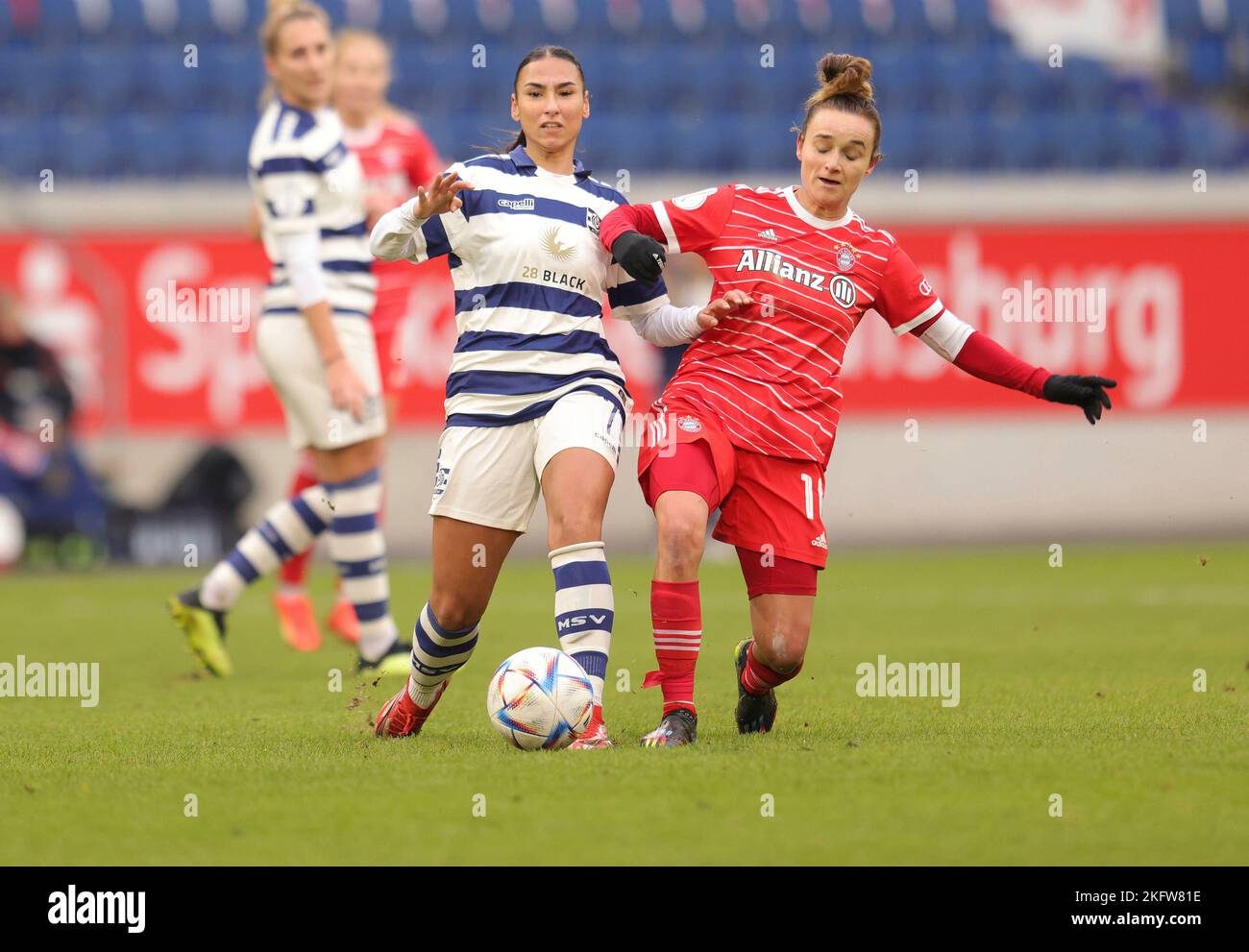 Duisburg, Deutschland. 19th Nov, 2022. firo : 19.11.2022, football ...
