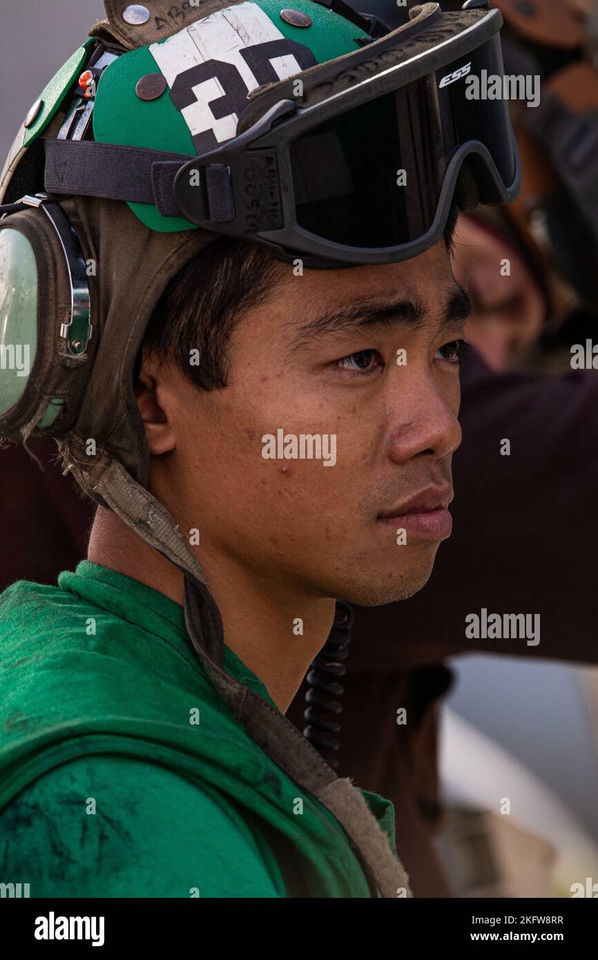 Aviation Machinist’s Mate Airman Duc Tam Tran, from Nha Trang, Vietnam ...