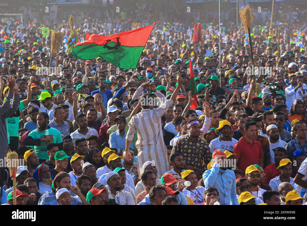 Nov 19, 2022 Sylhet, Bangladesh: Leaders and activists present at the ...