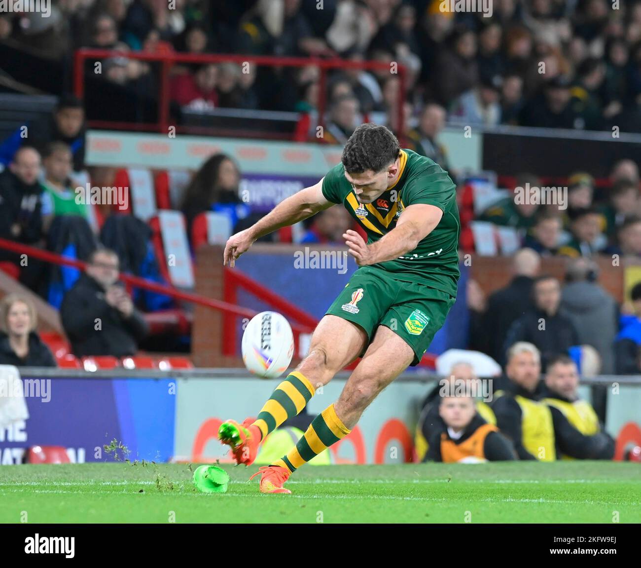 Manchester ENGLAND - NOVEMBER 19.Nathan Cleary of Australia in action ...