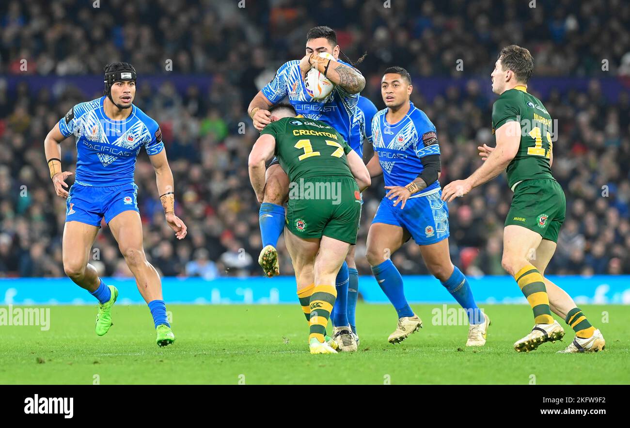 Manchester ENGLAND - NOVEMBER 19.Angus Crichton of Australia brings ...