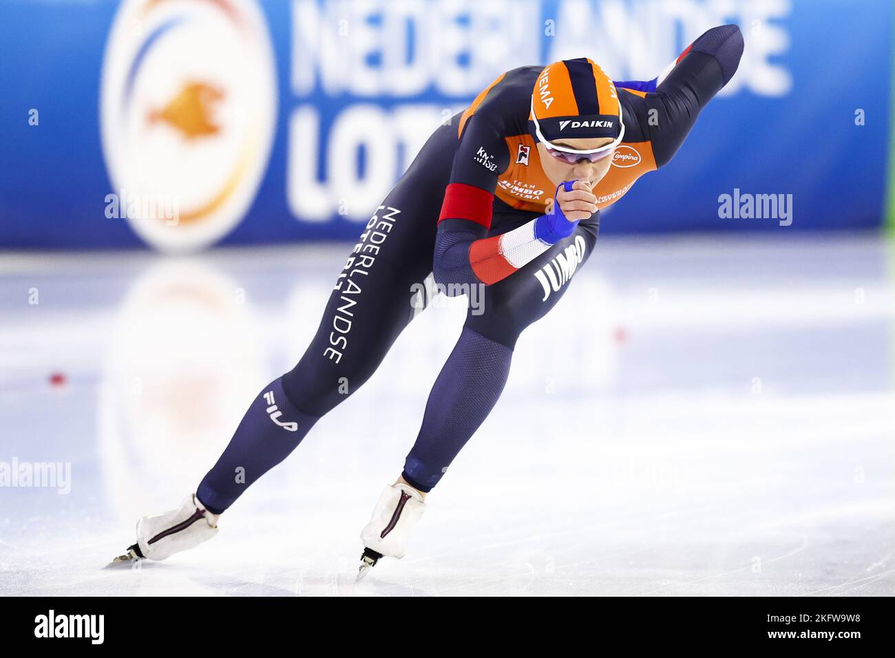 HERENVEEN - Jutta Leerdam (NED) in action on the 500 meters during the ...