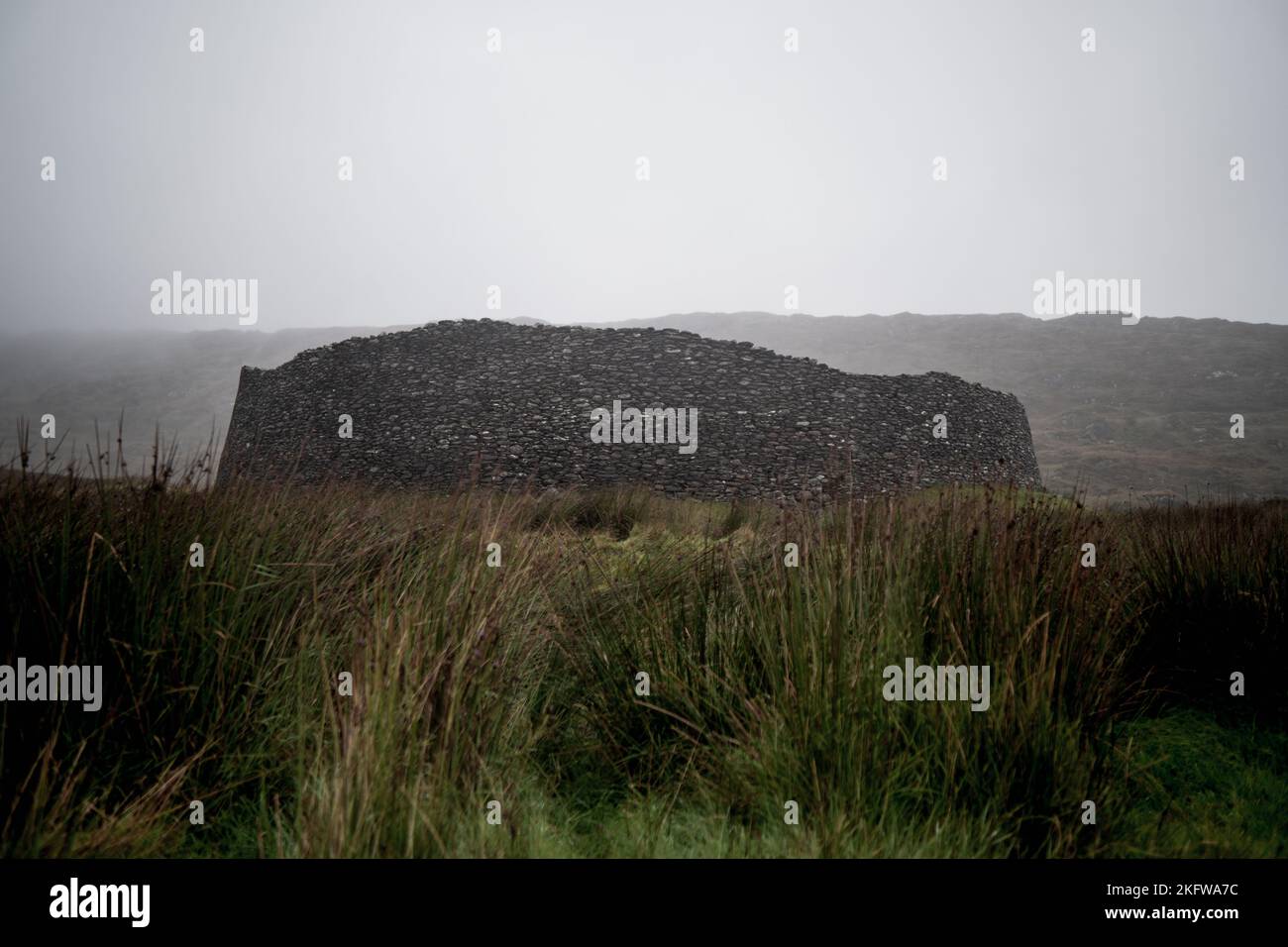 Ring fort ireland aerial hi-res stock photography and images - Alamy